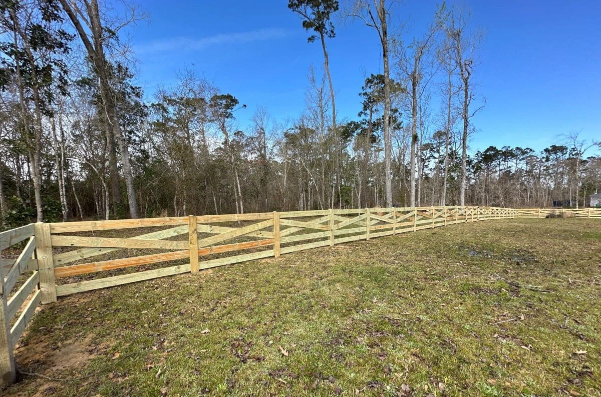 Professional Ranch & Farm Fence Installation | Fence King | Fence King ...